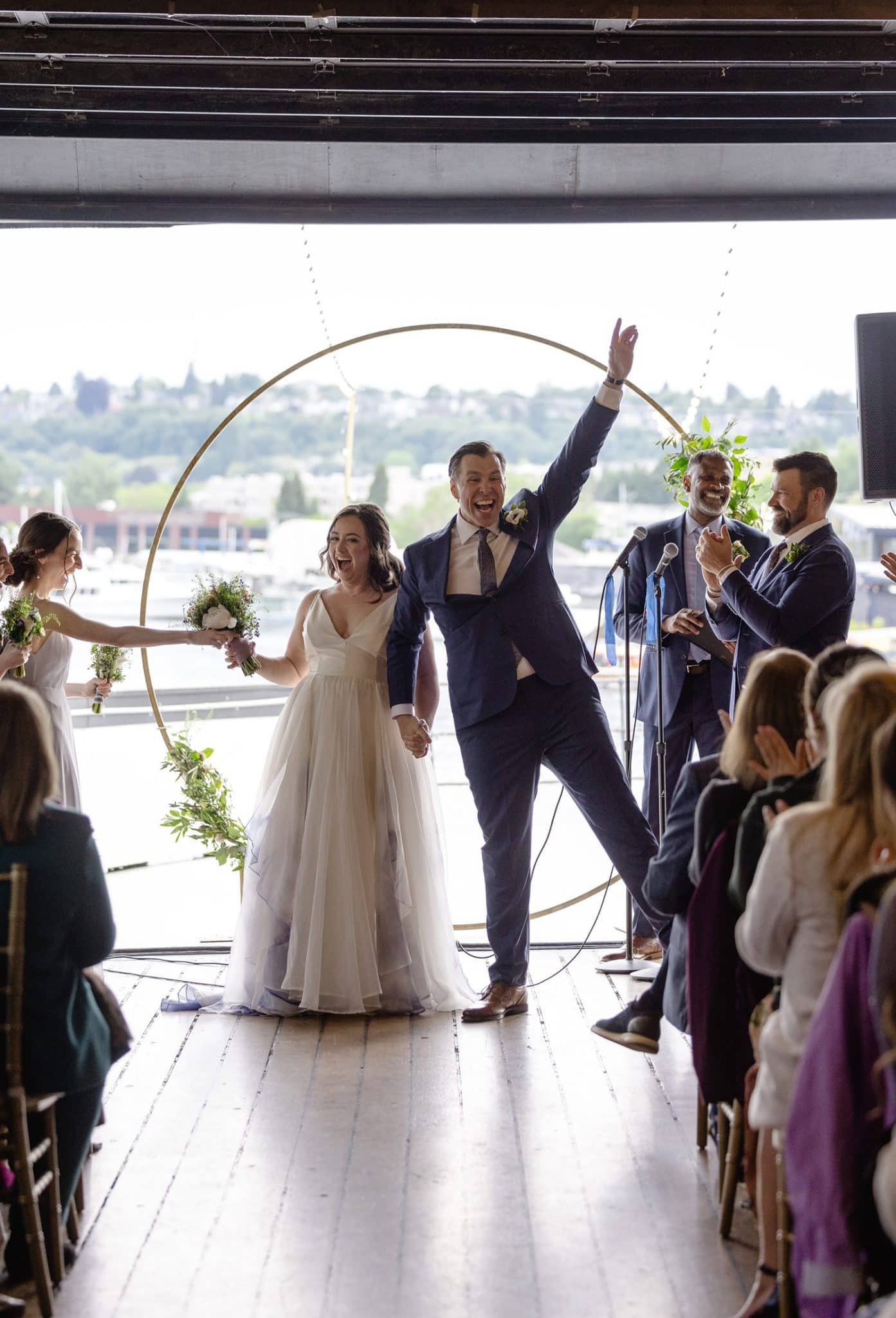 Seattle Wedding Photographer | True Color Weddings by Jacquelyn